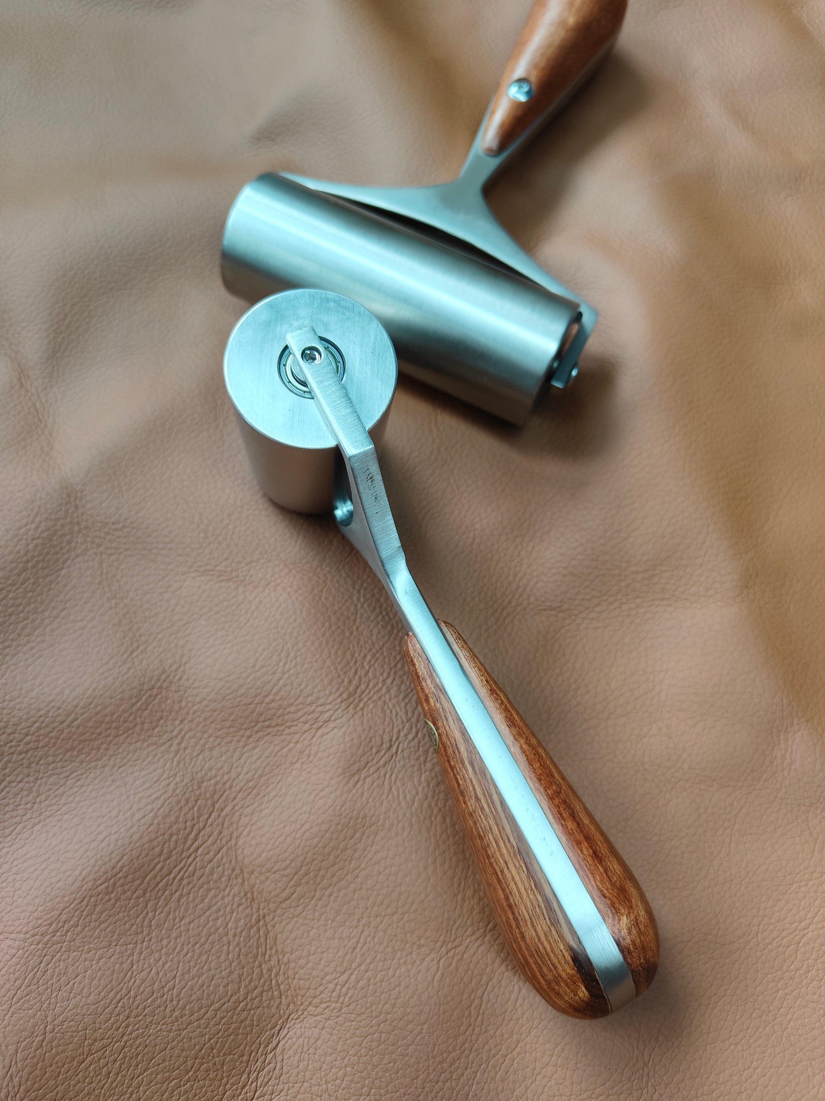 One piece handle roller – Kevin Leather Tools