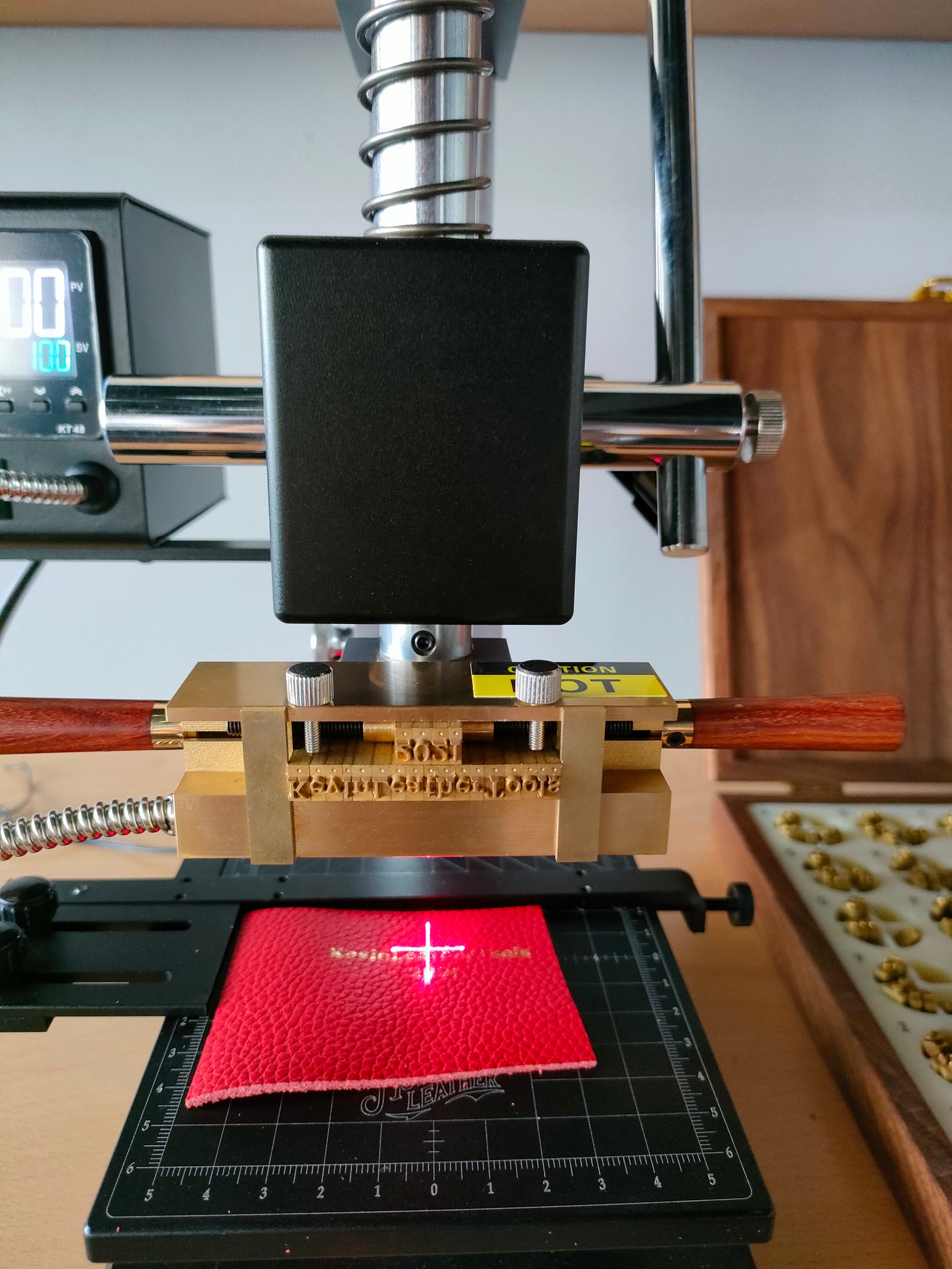 Gold foil stamp machine(logo and alphabet machine) – Kevin Leather Tools