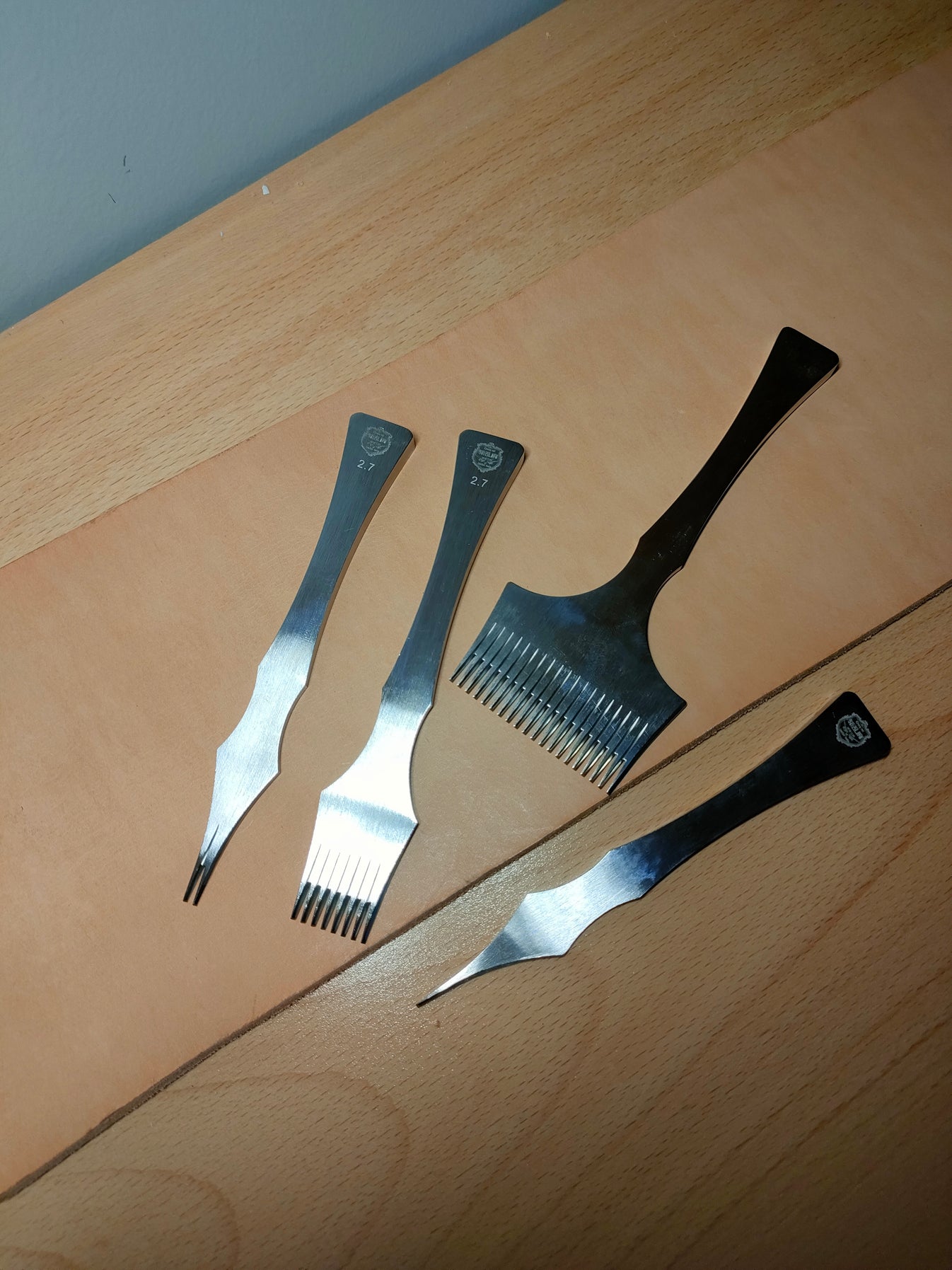 KL French style Pricking Iron – Kevin Leather Tools